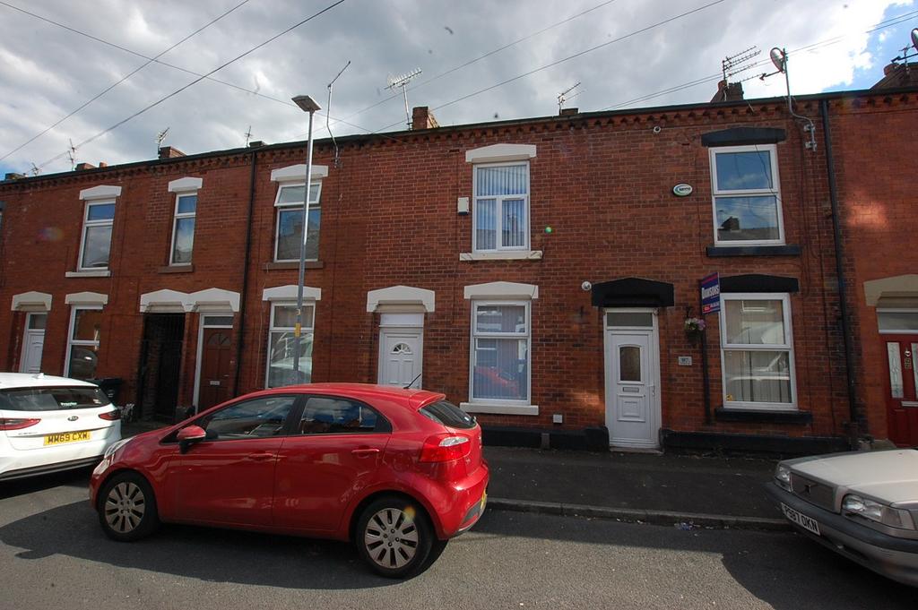 Crawford Street, Greater Manchester OL6 2 bed terraced house - £950 pcm ...