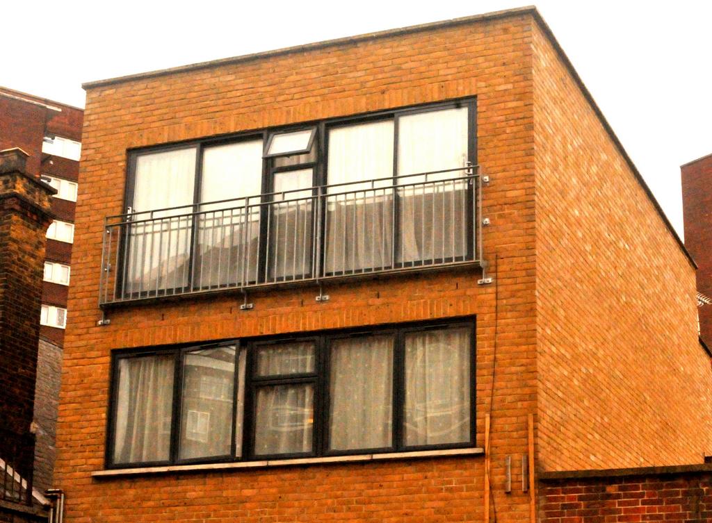 159 Portland Street, Walworth Road, SE17 2 bed flat to rent - £2,000 ...