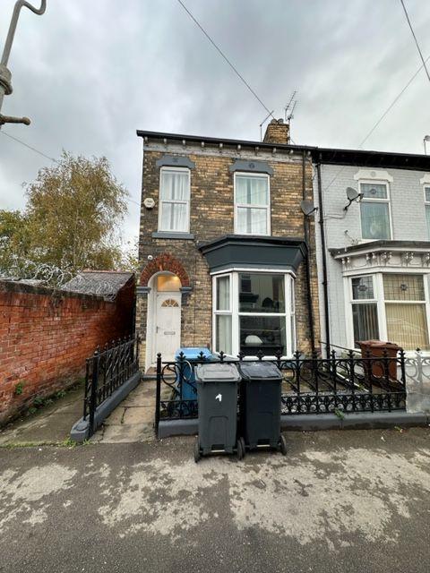 Pendrill Street, Hull HU3 5 bed end of terrace house - £160,000
