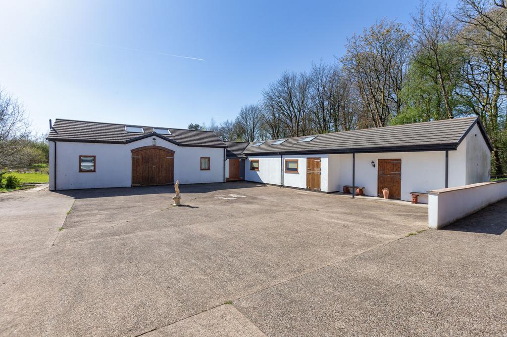 Whittingham Lane, Goosnargh PR3 4 bed detached house - £850,000