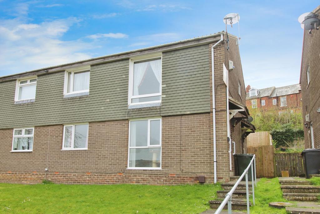 Cranbrook Drive, Prudhoe NE42 2 bed flat for sale - £60,000