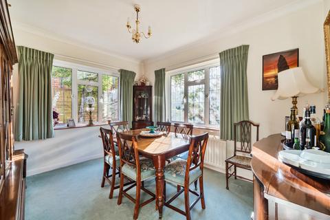 Houses for sale in Shepperton | OnTheMarket
