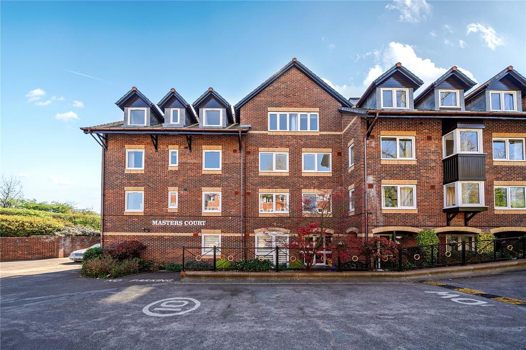 Wood Lane, Ruislip 2 bed apartment for sale - £225,000