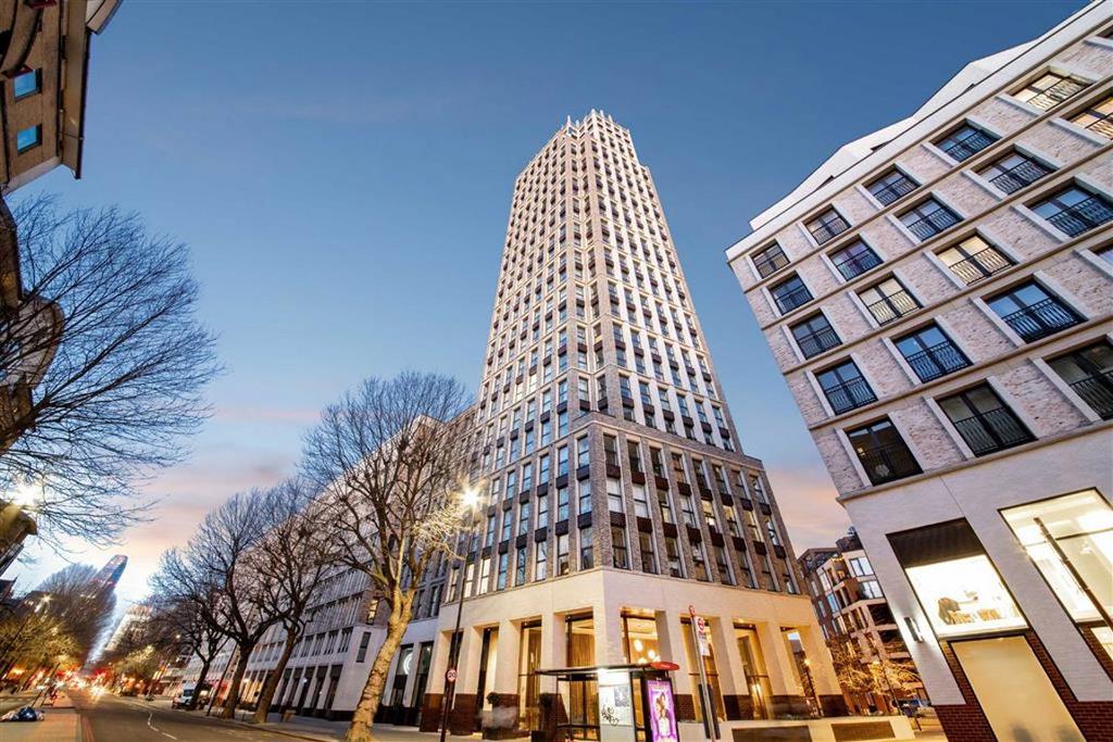 Blackfriars Road, London SE1 2 bed flat - £3,272 pcm (£755 pw)