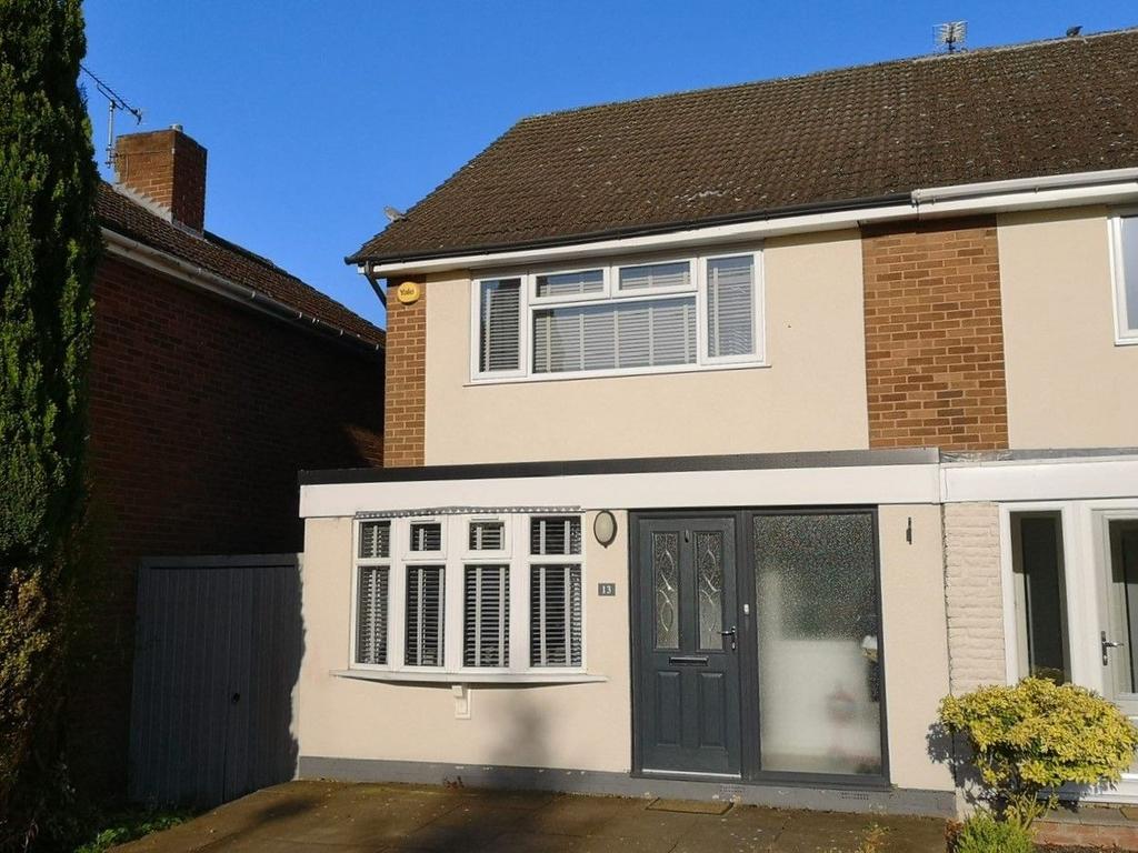 Malpass Gardens, Wolverhampton WV8 3 bed semi-detached house - £340,000