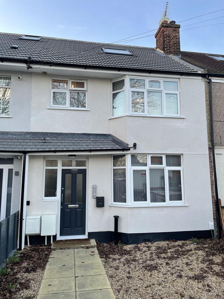 Hall Road, ISLEWORTH TW7 1 bed in a house share - £900 pcm (£208 pw)