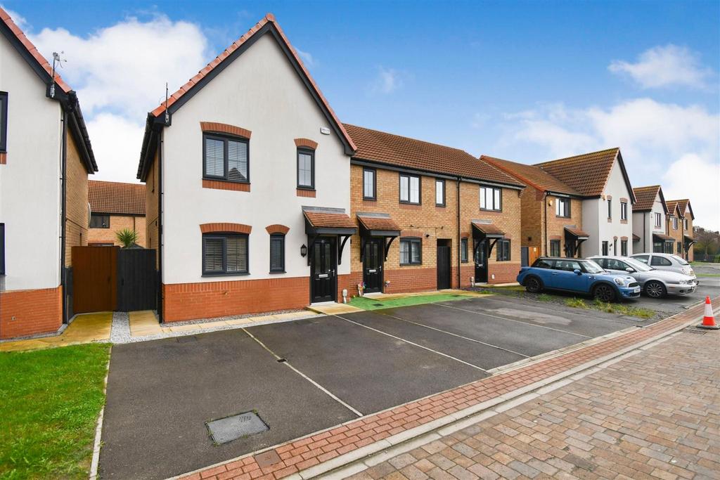 Riley Way, Hull 3 bed end of terrace house for sale - £175,000