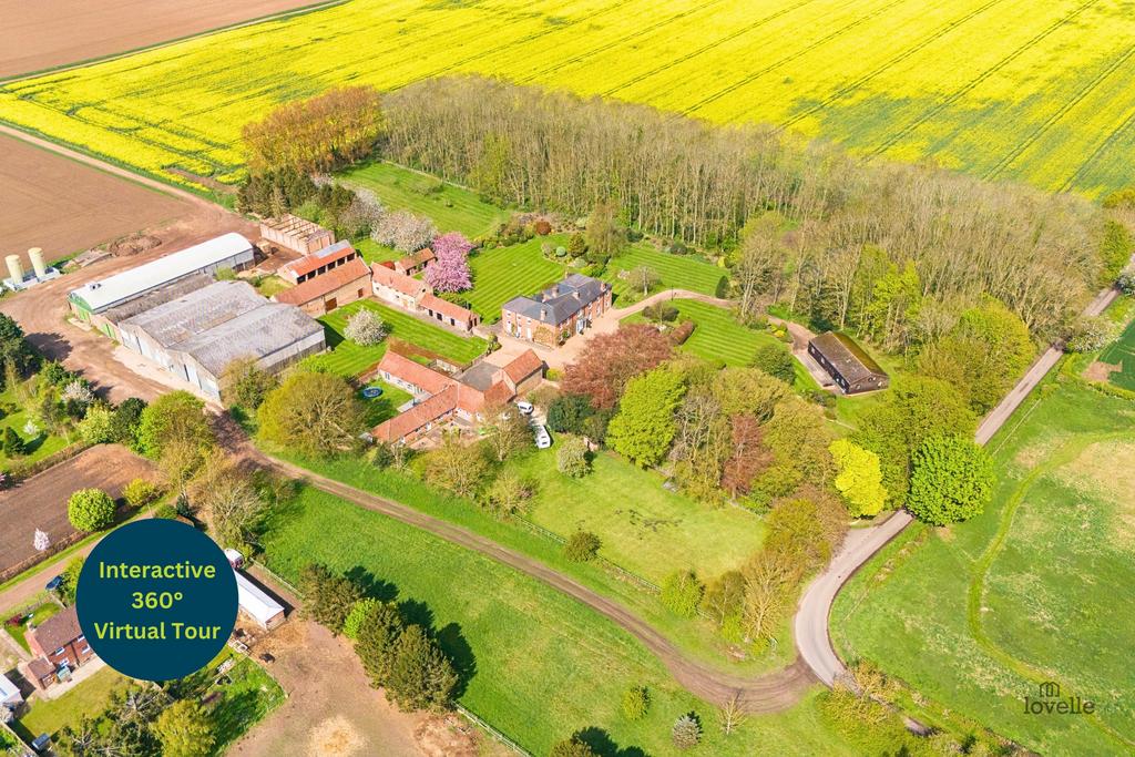 Burnham Manor - Burnham, North... 6 bed manor house for sale - £1,500,000
