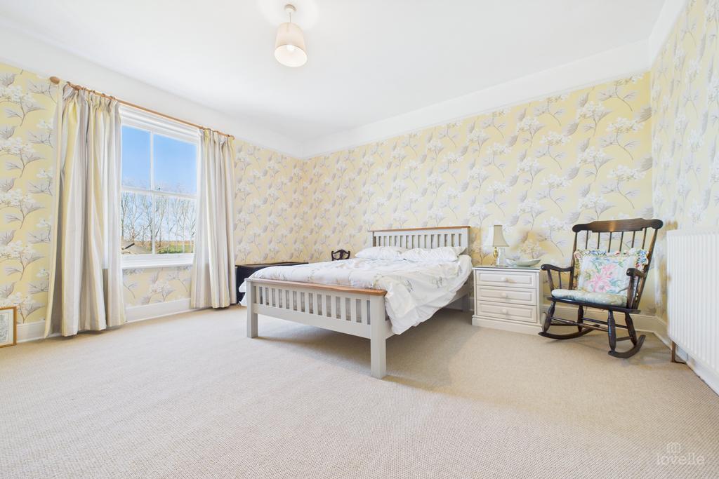 Burnham Manor - Burnham, North... 6 bed manor house for sale - £1,500,000