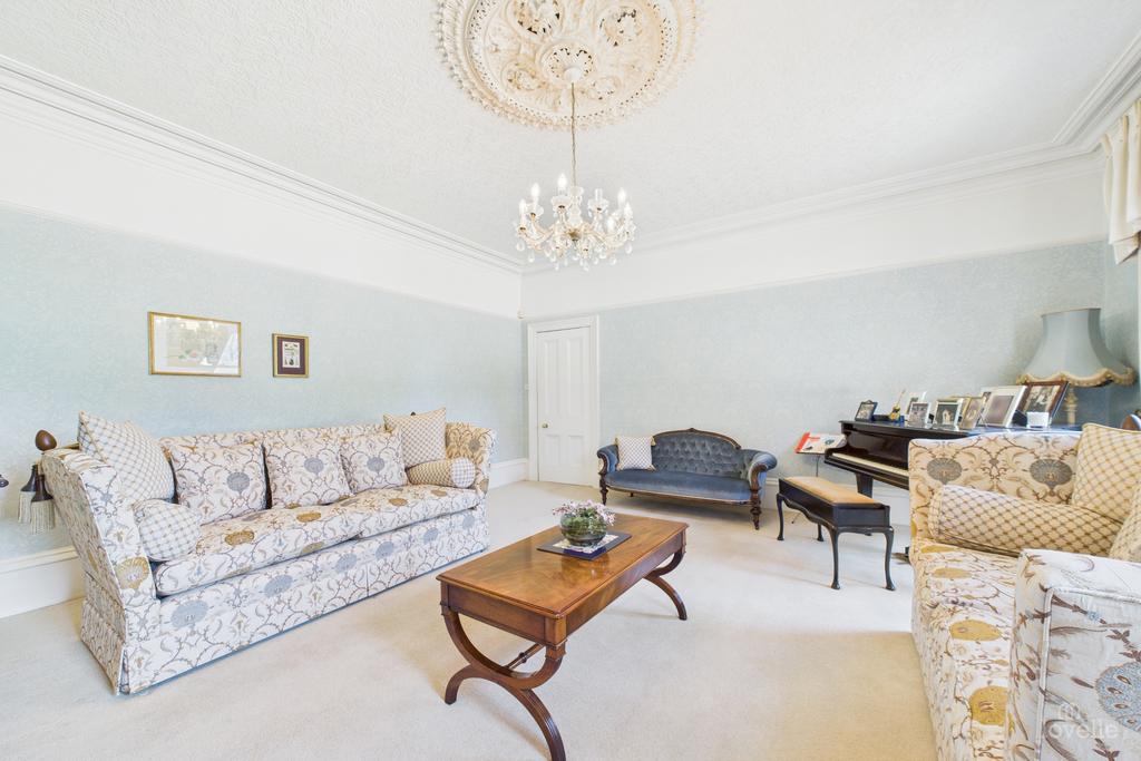 Burnham Manor - Burnham, North... 6 bed manor house for sale - £1,500,000