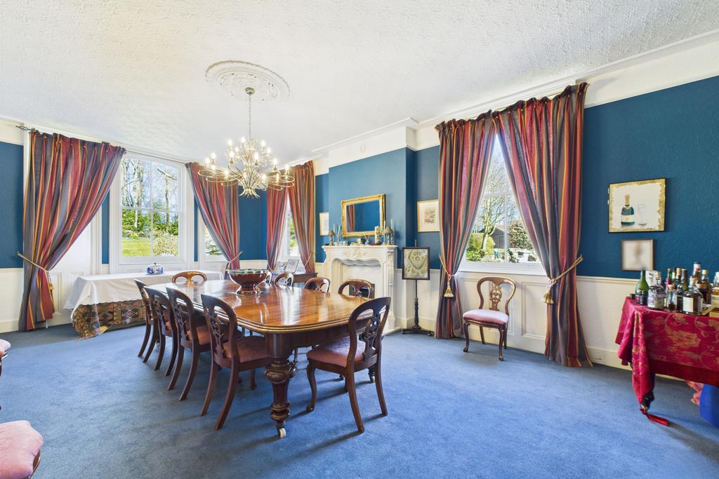 Burnham Manor - Burnham, North... 6 bed manor house for sale - £1,500,000