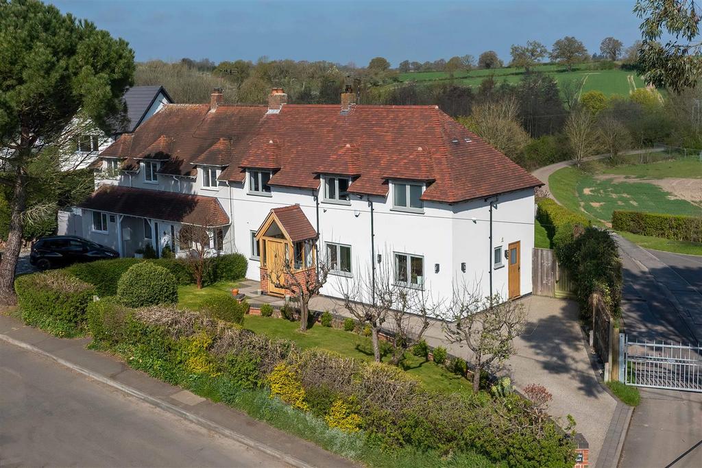 Church Road, Snitterfield... 3 bed semi-detached house for sale - £625,000