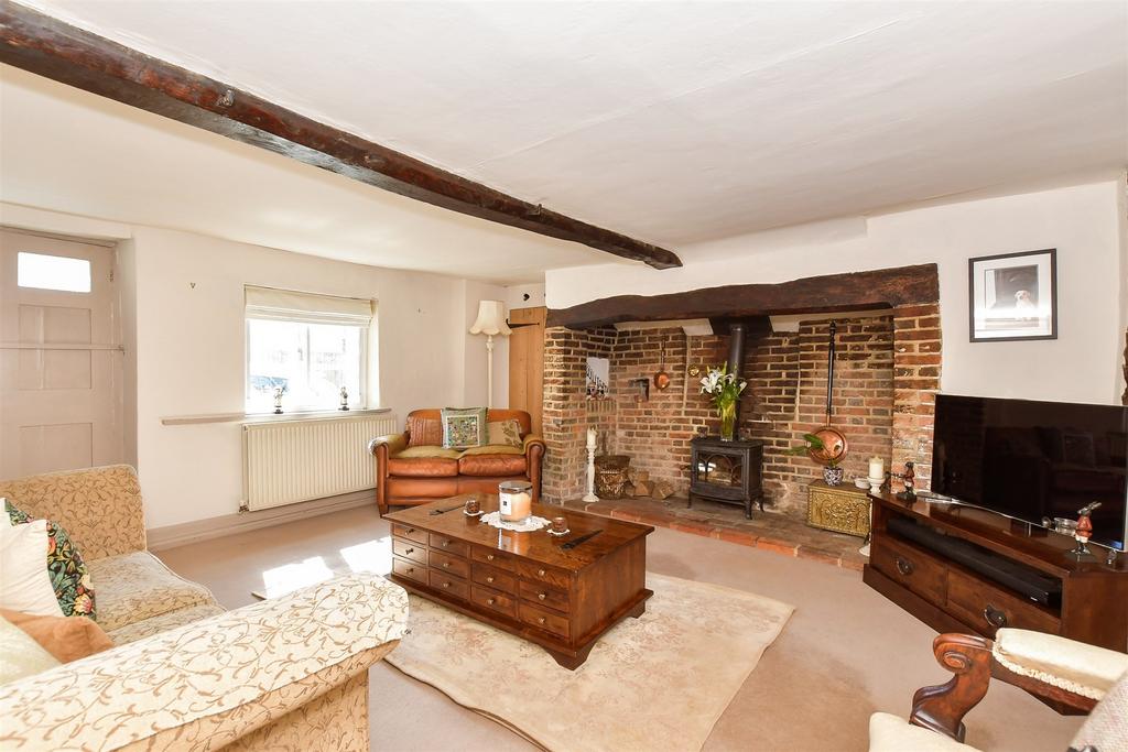 Church Road, Arundel BN18 4 bed character property - £456,000