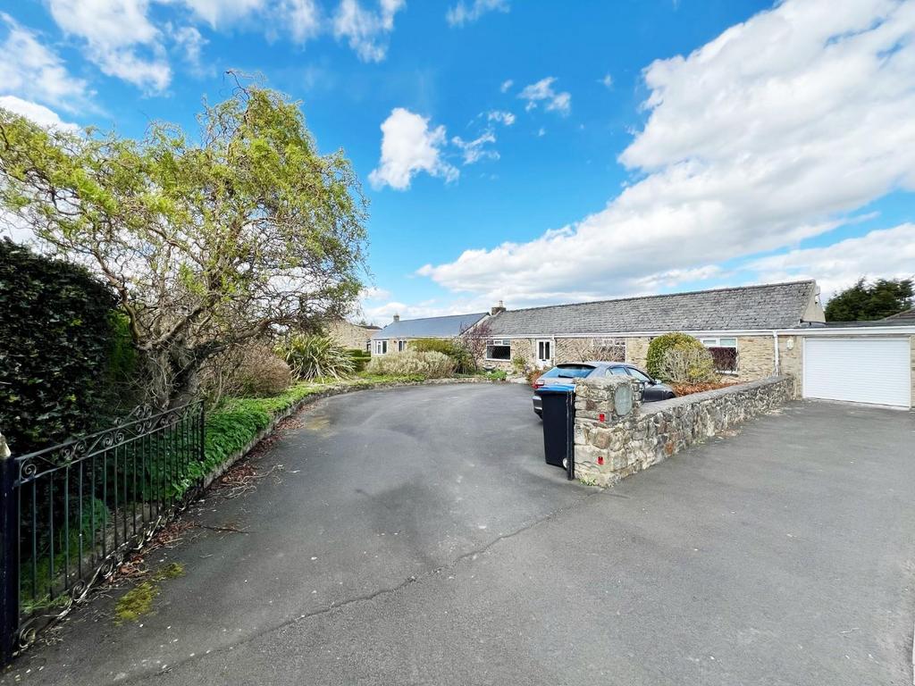 Tudhoe Village, Spennymoor 3 bed detached bungalow for sale - £490,000