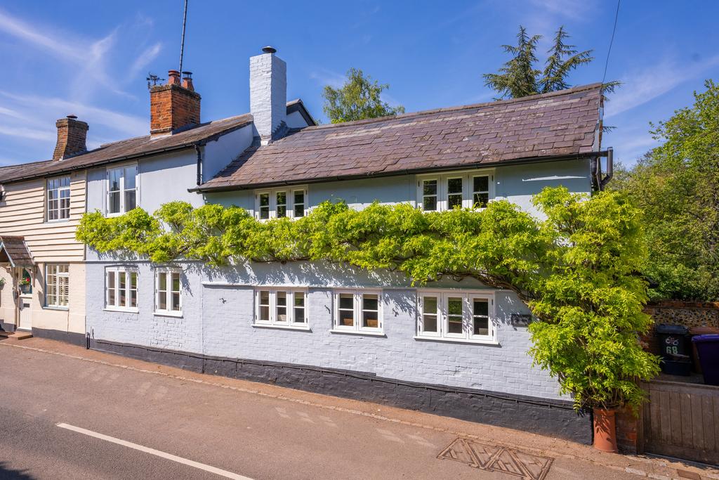 Whitwell, Hitchin SG4 4 bed semi-detached house for sale - £1,000,000