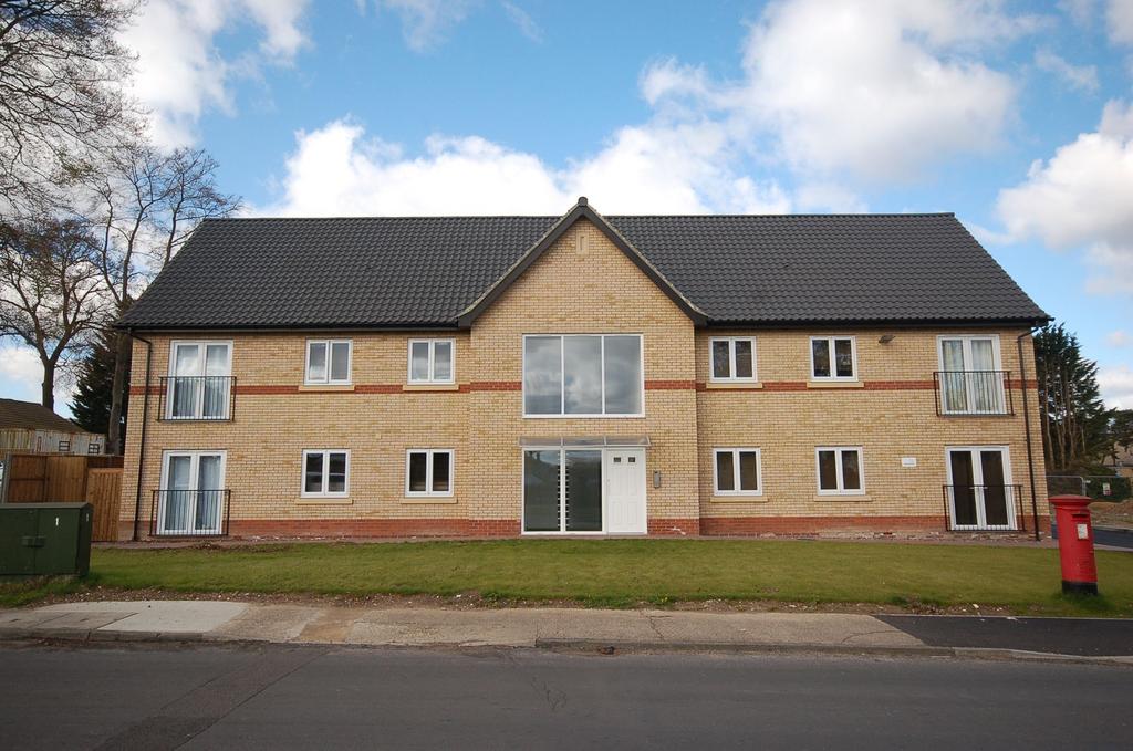 Nessa Close, Thetford, IP24 1 bed apartment - £800 pcm (£185 pw)