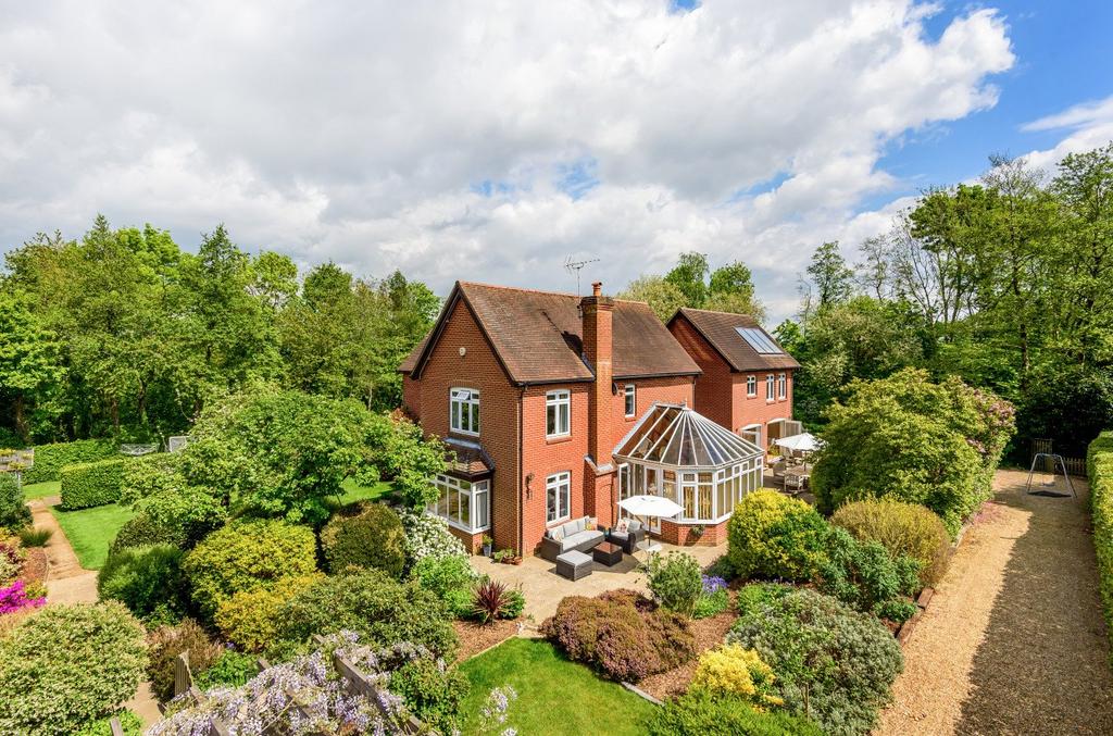 Botley Road, Burridge, Hampshire, SO31 6 bed detached house for sale ...