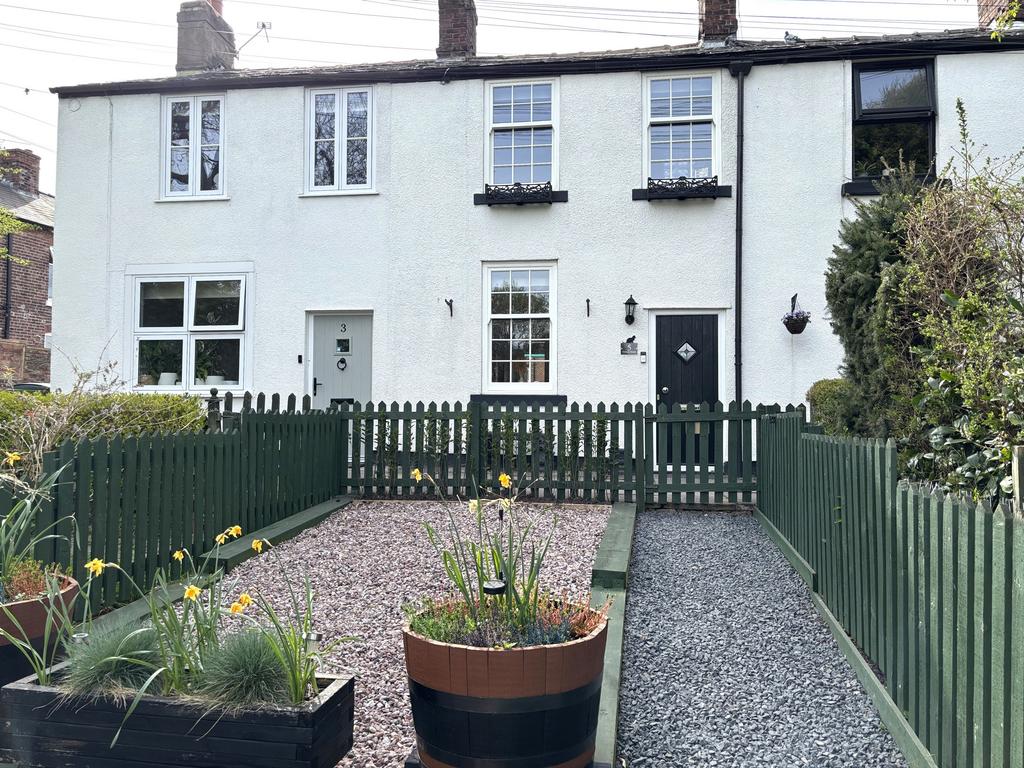 Nelson Street, Hazel Grove 2 bed terraced house for sale - £240,000