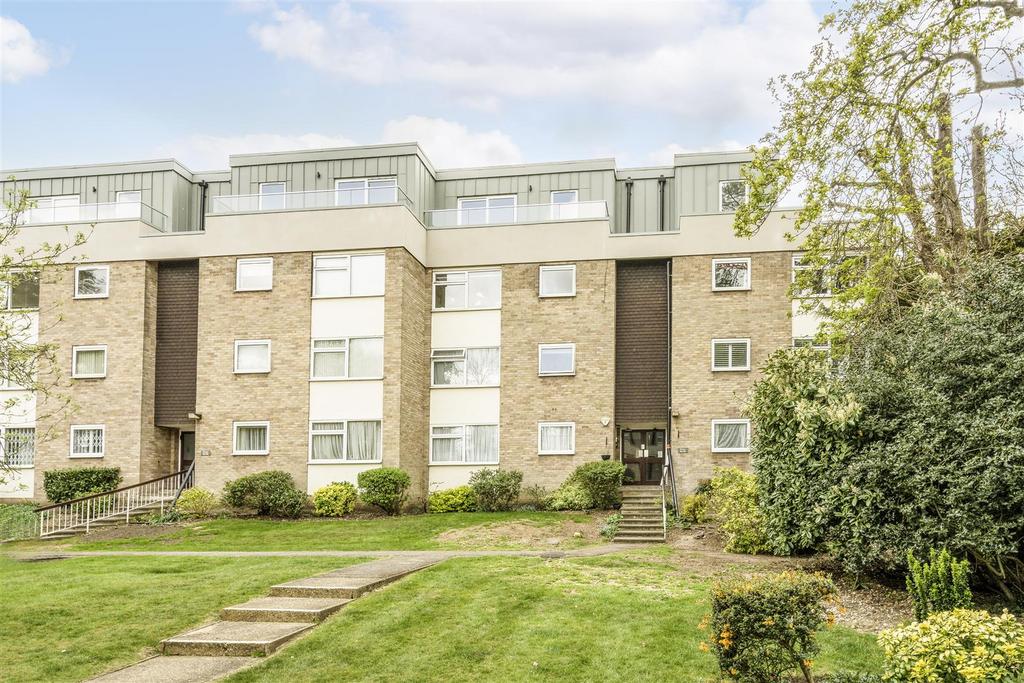 The Rutts, Bushey WD23 2 bed flat - £350,000