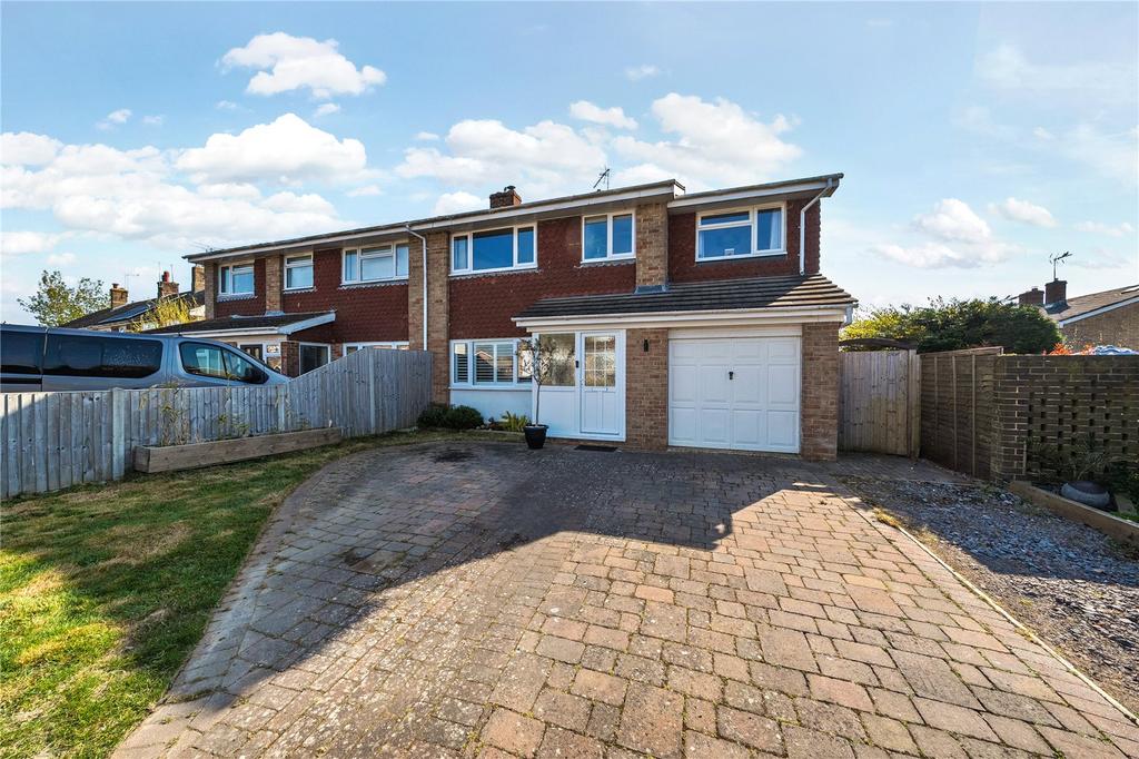 Butts Meadow, Wisborough Green... 4 bed semi-detached house for sale ...