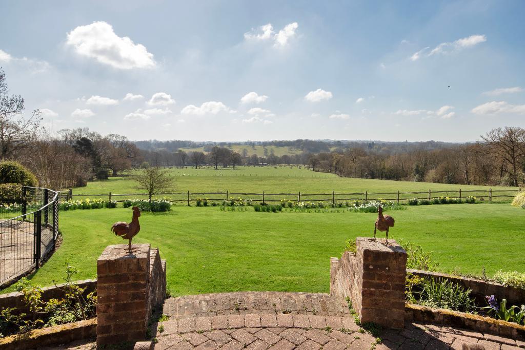 Horns Hill, Hawkhurst, Kent, TN18 4XD 6 bed detached house for sale - £ ...