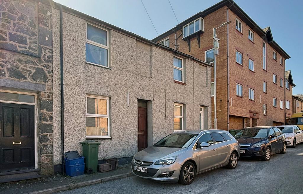 Mount Street, Bangor, Gwynedd, LL57 3 bed terraced house for sale - £ ...