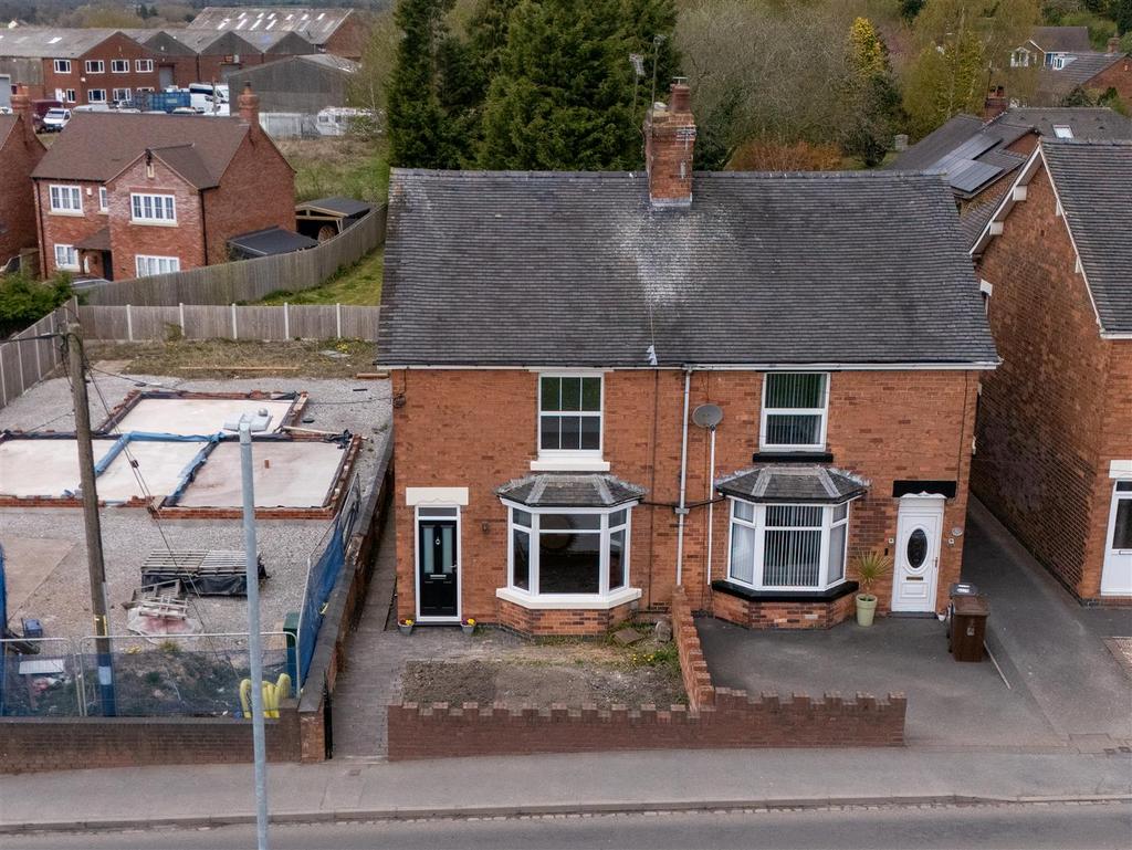 The Green, Cheadle 2 bed semi-detached house for sale - £229,950
