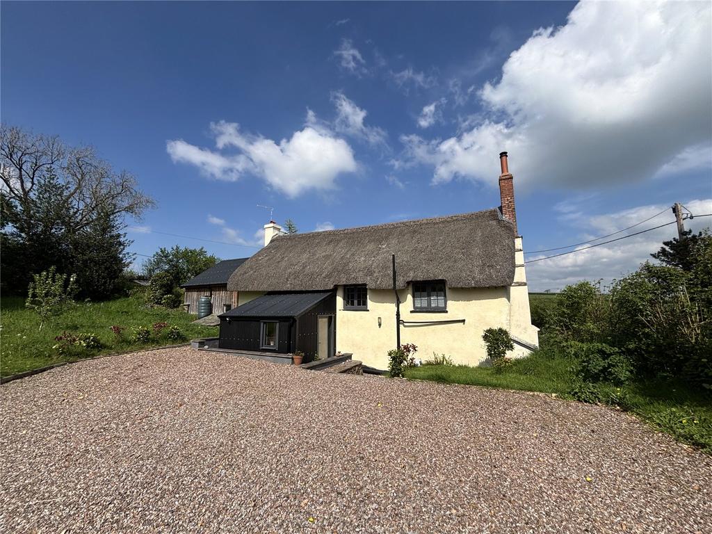 Cheldon, Chulmleigh, Devon, EX18 3 bed detached house - £625,000