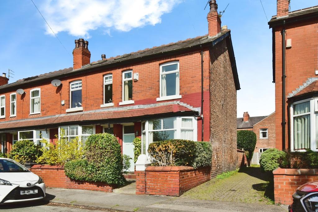 Abbey Road, Greater Manchester M33 3 bed end of terrace house for sale ...