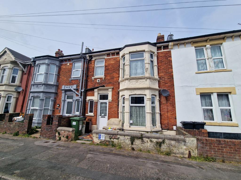 Powerscourt Road, Hampshire PO2 3 bed terraced house for sale - £240,000