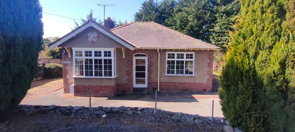 Cynwyd, Denbighshire LL21 2 bed bungalow for sale - £220,000