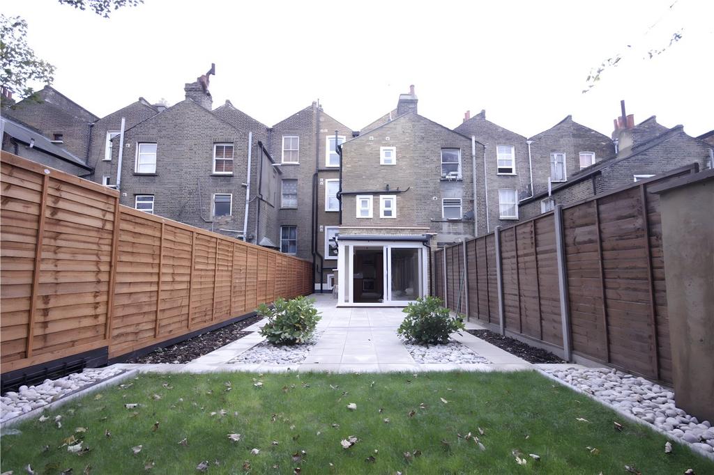 Chatsworth Road, Hackney, London, E5 2 bed apartment - £2,350 pcm (£542 pw)