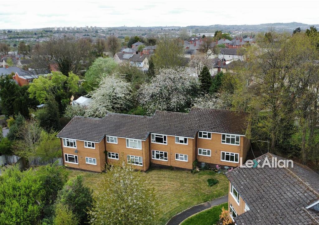 Chawn Hill Close, Stourbridge 1 bed apartment - £90,000