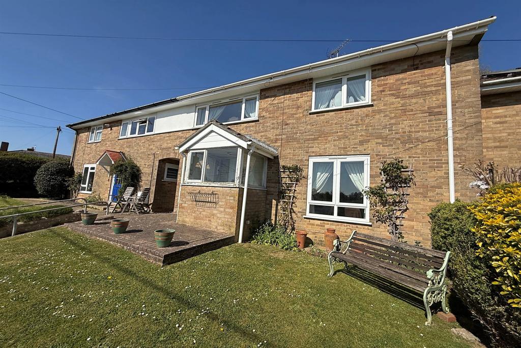 Redlynch 3 bed terraced house for sale - £300,000