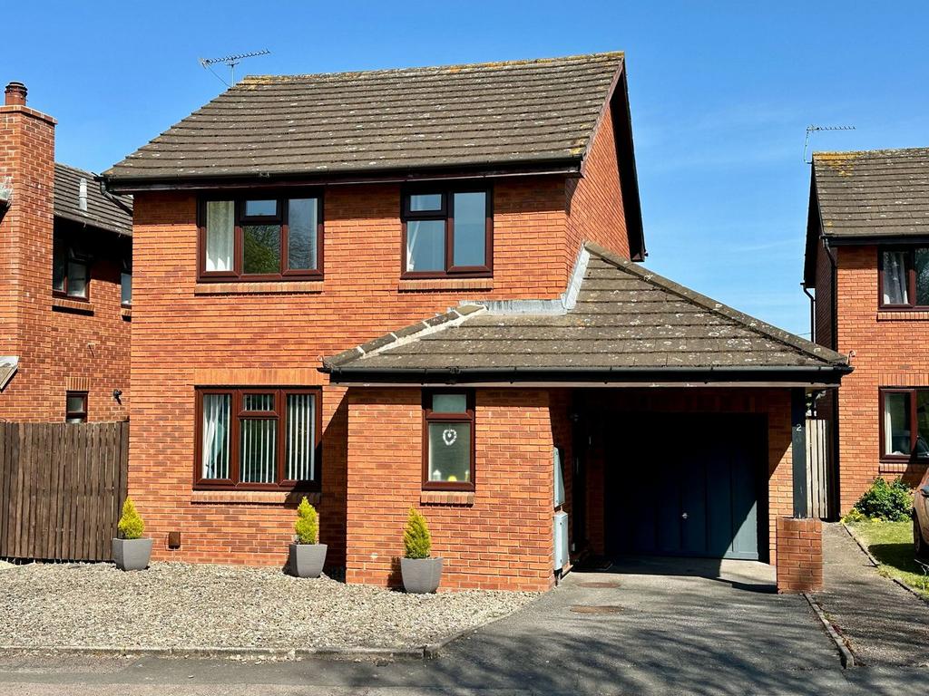 Bridle Road, Kings Acre, Hereford, HR4 3 bed detached house for sale ...
