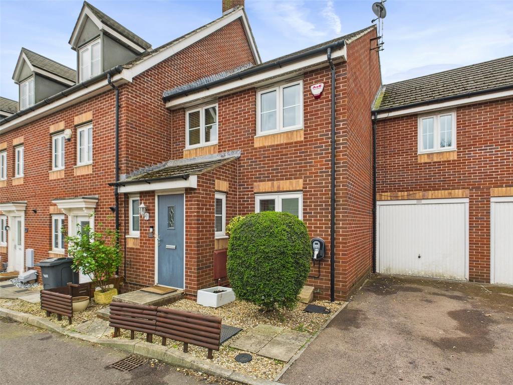 The Forge, Hempsted, Gloucester... 3 bed terraced house - £265,000