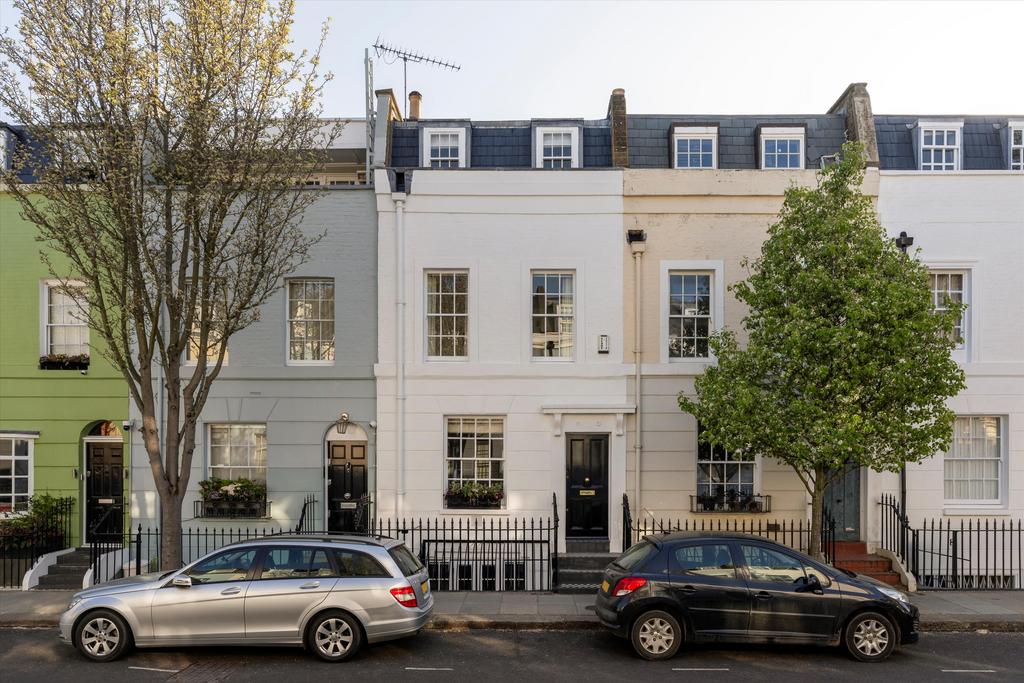Markham Street, London, SW3 3 bed terraced house - £2,950,000