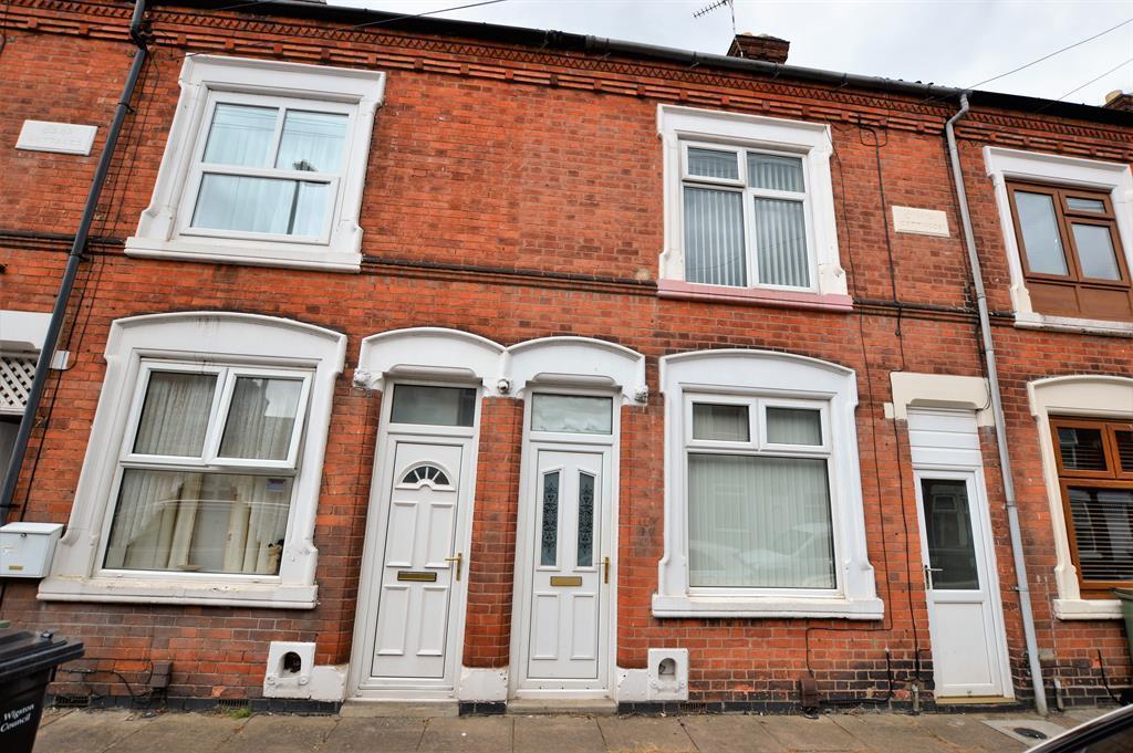 Glengate, Wigston, LE18 4SP 3 bed terraced house - £995 pcm (£230 pw)
