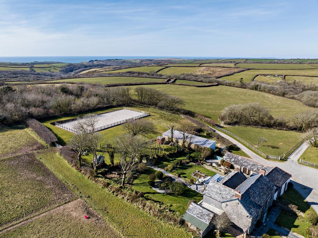 Eastcott, Bude, Cornwall 4 bed detached house for sale - £875,000