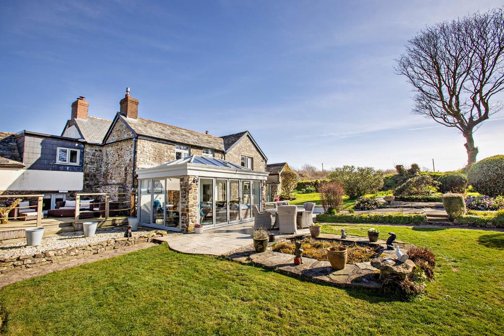 Eastcott, Bude, Cornwall 4 bed detached house for sale - £875,000