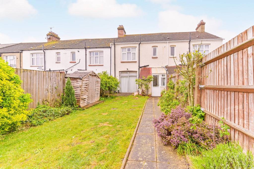 Colebrook Road, Norbury, London, SW16 3 bed terraced house for sale - £ ...