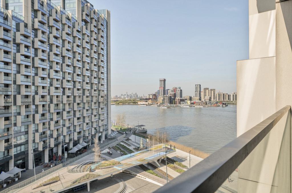 No.2 Upper Riverside, 10 Cutter Lane... 2 bed flat for sale - £785,000