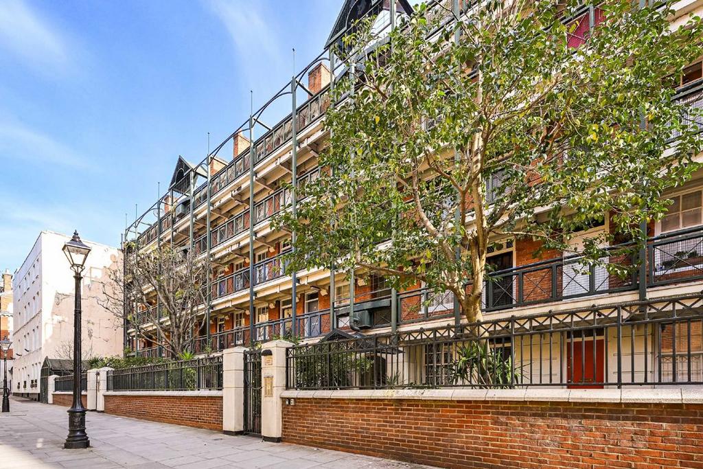 Martlett Court, London WC2B 1 bed flat for sale - £500,000