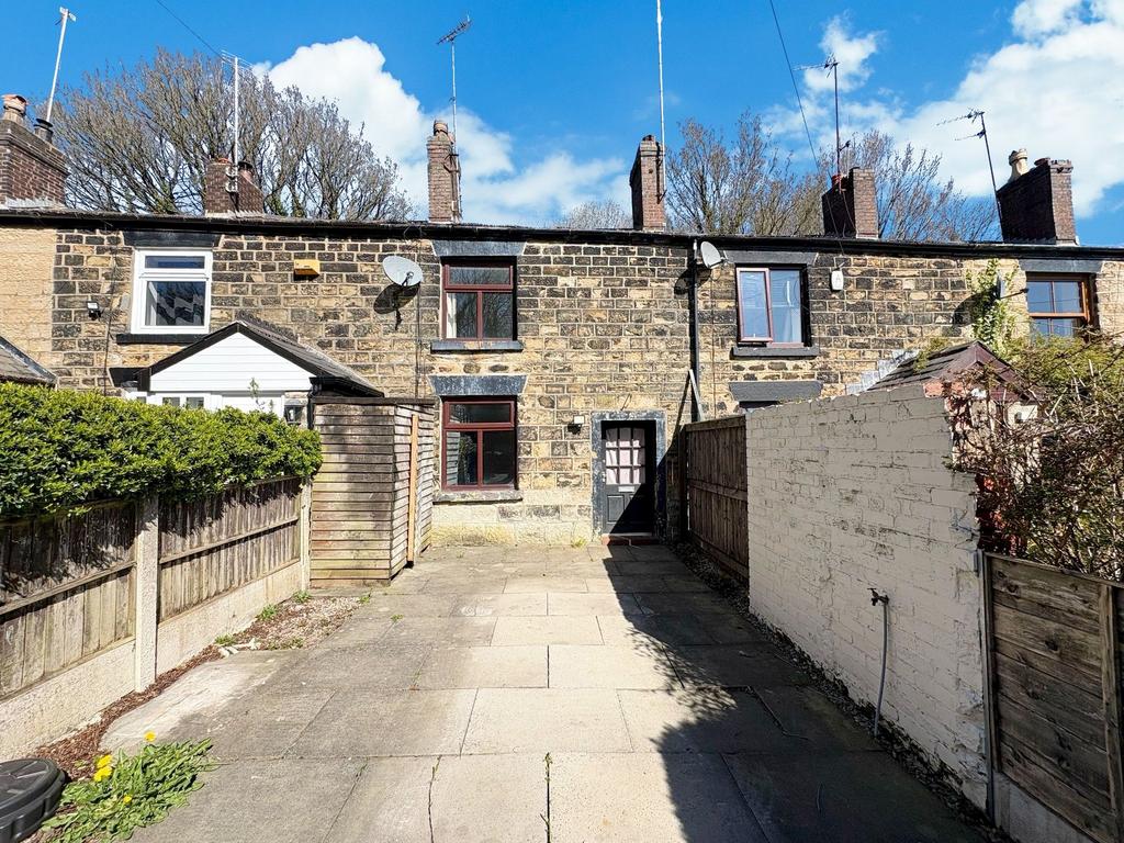 Red Bridge, Bolton, BL2 2 bed cottage - £120,000