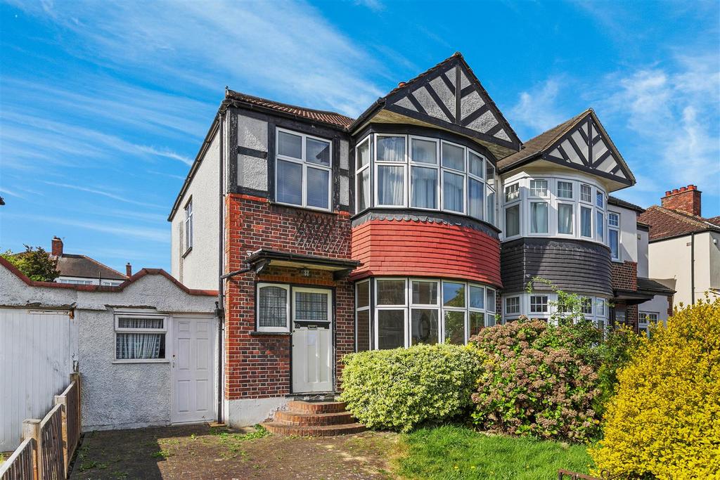 Lancaster Road, London 3 bed semi-detached house for sale - £650,000