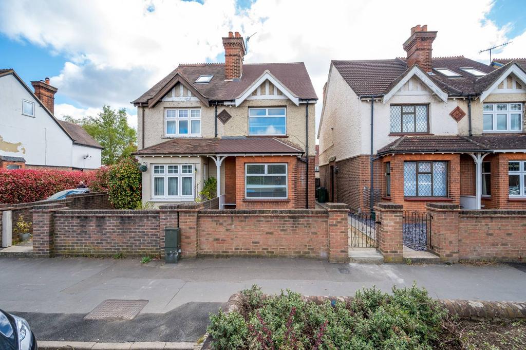 Woking Road, Guildford, Guildford, GU1 3 bed semi-detached house to ...