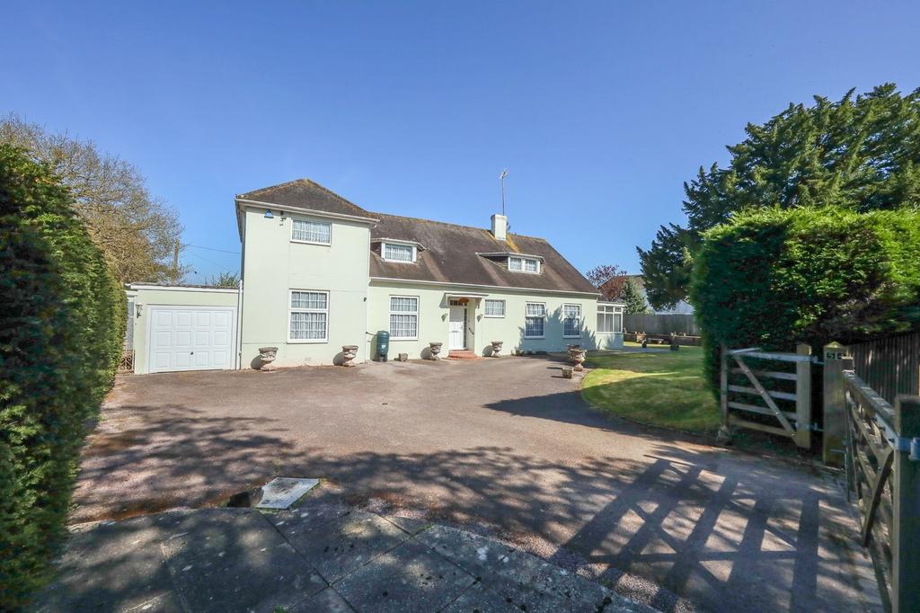 Ferndale Road, Burgess Hill, RH15 4 bed detached house for sale - £ ...