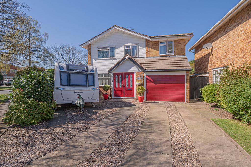 Damson Lane, Solihull, B92 4 bed detached house for sale - £490,000