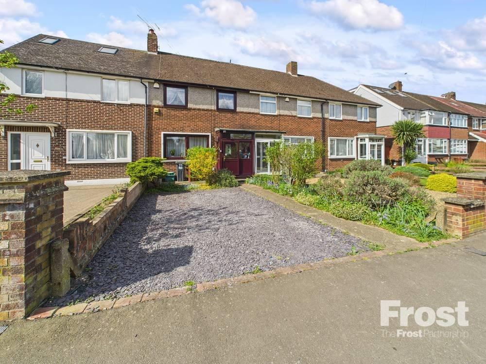 Ludlow Road, Feltham, Middlesex, TW13 3 bed terraced house - £475,000
