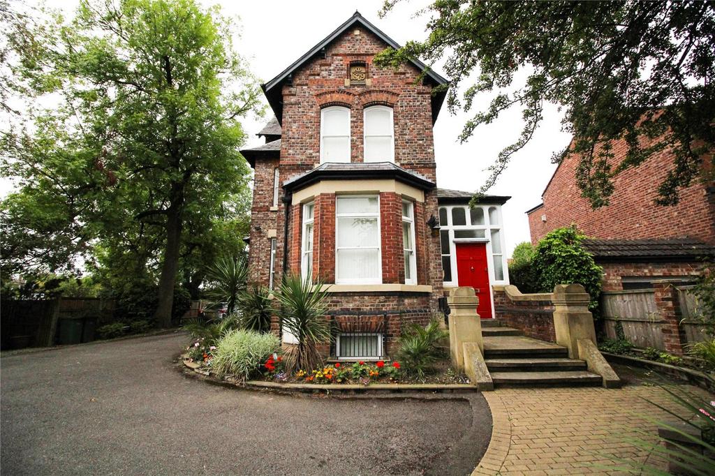 School Lane, Heaton Chapel... 1 bed flat - £850 pcm (£196 pw)